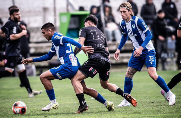 Cerro Largo debutó con triunfo 2-0 ante Juventud en el inicio del ...
